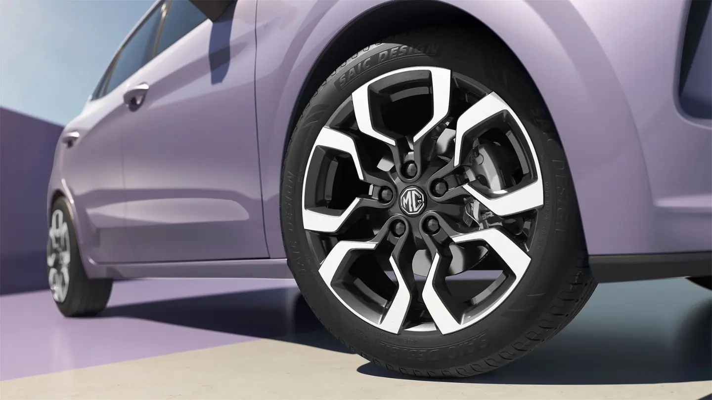 MG4 Anxin Edition brings world-first semi-solid-state battery